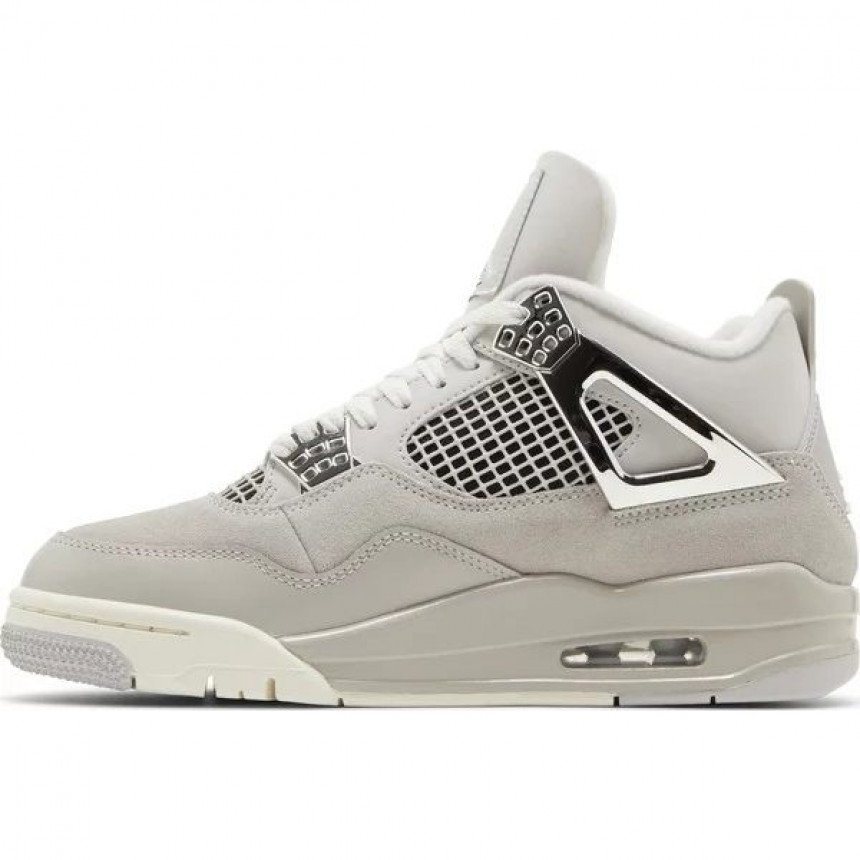 Кроссовки Nike Air Jordan 4 Retro Frozen Moments купить в Москве